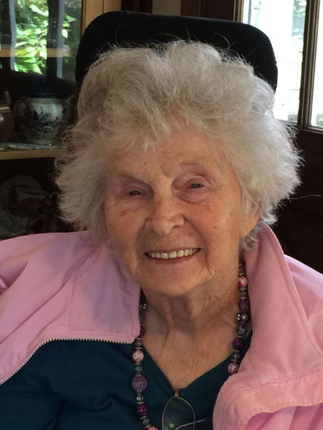 Letha (Kidd) Lane and daughter Jacki (Lane) Wisher | GardenHomeHistory.com