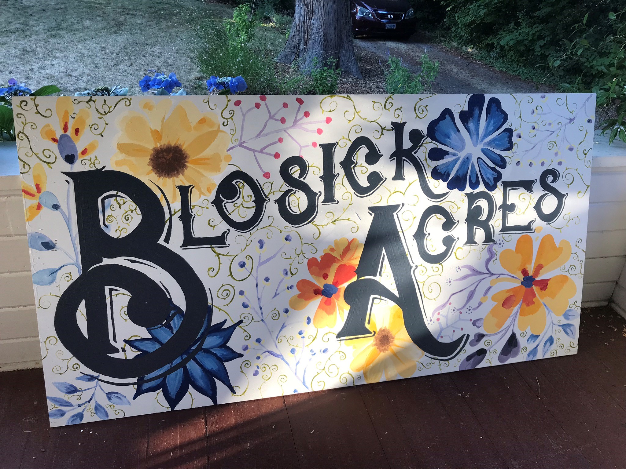 Blosick Acres sign painted by Michelle Middlebrooks | GardenHomeHistory.com