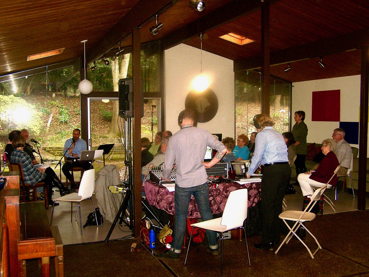 Roomful of Rummer Fans – Radio broadcast from a Rummer home ...